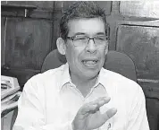 Con una demanda cuatro funcionari­os - PressReader