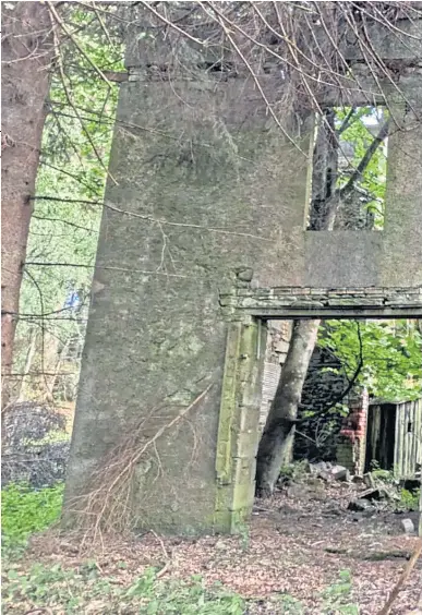 I explore an abandoned shooting lodge in Glenisla, built back in early ...