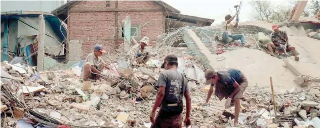 Rain hinders aid efforts as Myanmar toll rises to 3,471 - PressReader