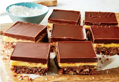 Recipe: Carrés dominos | Chatelaine (French) | PressReade­r
