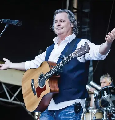 A Last Dance for Runrig: thousands of fans gather for Scots band’s ...
