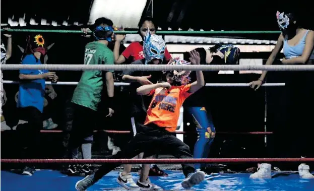Lucha Libre: deporte de no violencia; pero sí de cultura - PressReader