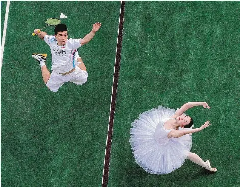 When I fence I am responding to my rival’s feet. - PressReader