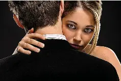 Shall I tell ex-fling’s fiancee he’s been cheating on her? - PressReader