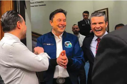 Elon Musk ameaça processar funcionári­os do Pentágono que falaram com ...