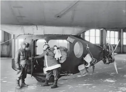 Santa dropped toys from blimp 100 years ago - PressReader