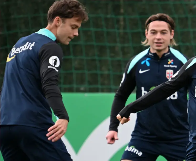 PRØVDE Å LOKKE HAM HJEM - PressReader