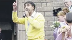 Scottish panto star and singer Christian dies aged 80 - PressReader