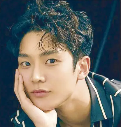 Globe brings Korean star Rowoon live in Kmmunity PH meet - PressReader