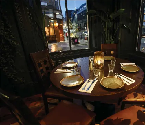 In the spotlight Our pick of restaurant­s for pre-theatre dining in Glasgow - PressReader