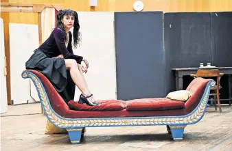 Adi Hanan: Ein Debüt mit Adam und Eva - PressReader