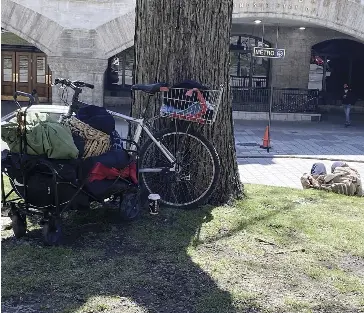 Le flânage permis dans le métro - PressReader