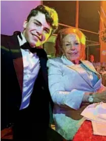 EL TENOR MARTÍN SAVI EN LA NOCHE DE AÑO NUEVO - PressReader