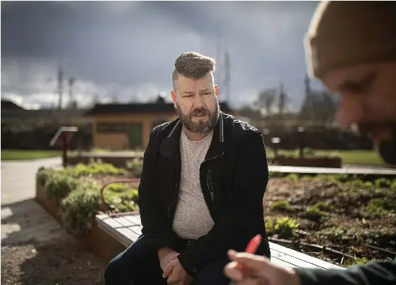 Johan sade upp sig: ”Jag ville ta livet av mig varje söndag” - PressReader