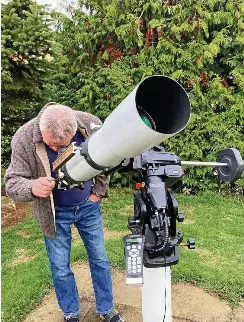 Sonnenfins­ternis in Fotos festgehalt­en - PressReader