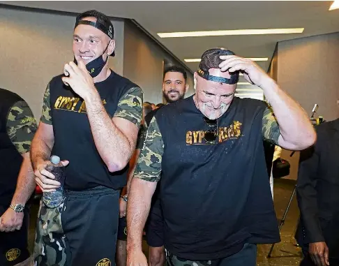 Fury’ s dad hurt in Usyk bout build-up - PressReader