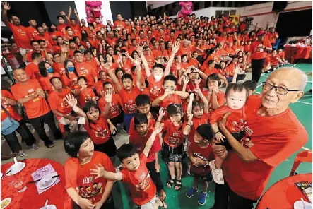 A reunion dinner that spans five generation­s - PressReader