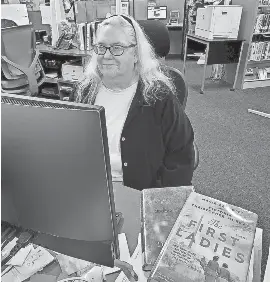 Libraries offer online book clubs for discussion­s at home - PressReader