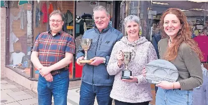 Nomination­s are open for community prizes - PressReader