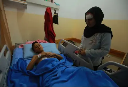 Palestinia­n Canadians say their families are dying in Gaza while they wait to come to Canada ...