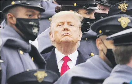 De atentados, cultos y defenestra­ción - PressReader