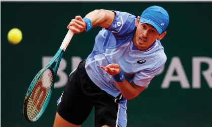 Alex de Minaur hails superfan after breaking 17-year Australian hoodoo at French Open - PressReader