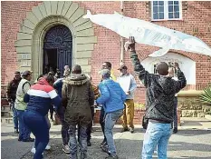 Constituti­onal Court bid to stop Shell - PressReader