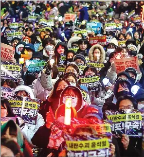 Protests after bid to arrest president fails - PressReader