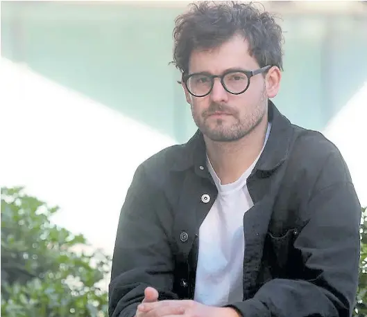 “QUISE REÍRME DE COSAS SERIAS” - PressReader