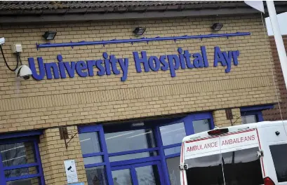 NHS says they can’t attract ICU specialist­s to hospital - PressReader