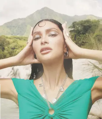 ¡Qué viva el brillo en las fiestas! - PressReader