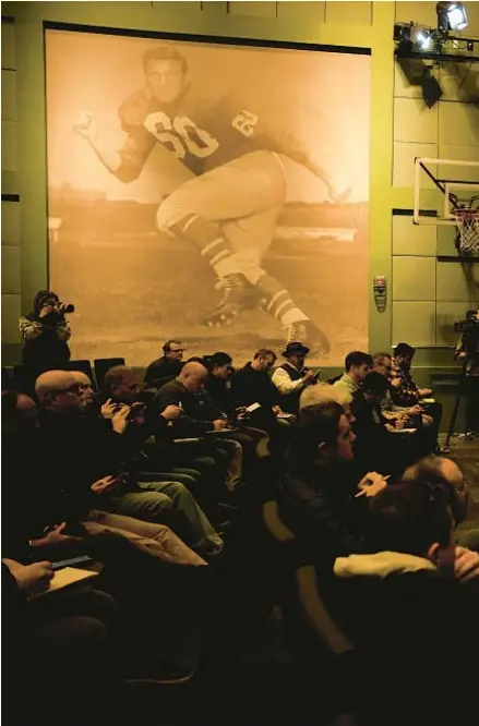 EAGLES: NICK EARNED 2ND SHOT - PressReader