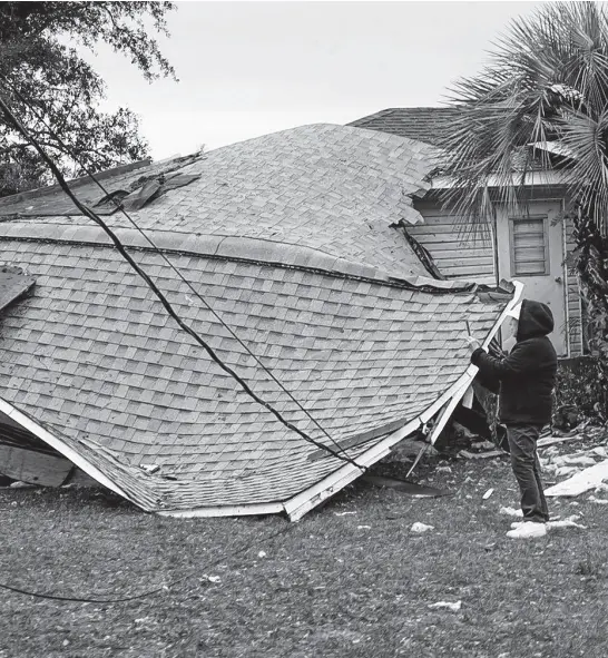 Storms envelop much of U.S., bringing heavy snow, rains, tornadoes ...