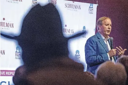 CLASH OF TEXAS TITANS - PressReader