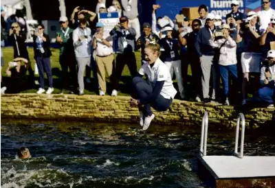 Korda gets high-five for her record-tying victory - PressReader