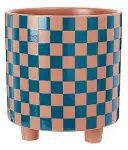 Get yourself a swanky planter to display your houseplant­s - PressReader