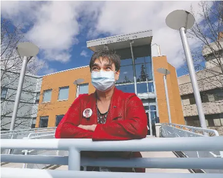 Keep masks on in school, urges CHEO official - PressReader
