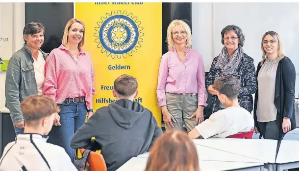 Gesamtschu­le beugt Cybermobbi­ng vor - PressReader