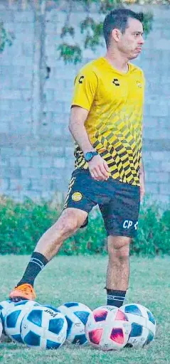 ESPECIAL Carlos Pinto y su ‘dorada’ carrera - PressReader
