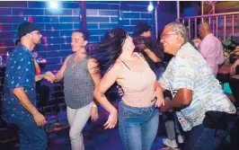 Sacúdase al ritmo de la salsa - PressReader