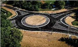 Ohio gives millions for new roundabout­s, three planned in region ...
