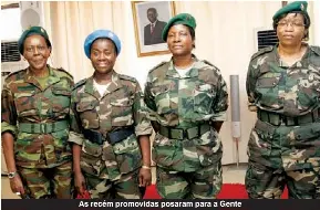 Mulheres ascendem ao grau de oficiais generais | Jornal de Angola ...