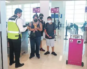 Bajo evaluación cambio en Asur - PressReader