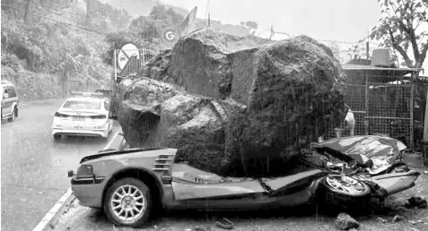 3 reported dead, injured due to ‘Crising,’ habagat - PressReader