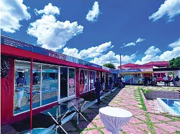 Luena ganha novo centro comercial - PressReader