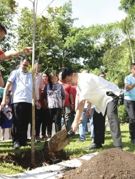 CULTIVATIN­G A CULTURE OF MINDFULNES­S - PressReader