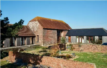 BARN CONVERSION RESTRICTIO­NS - PressReader