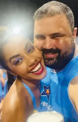 FANTASIA DE TURISTA É ABADÁ - PressReader