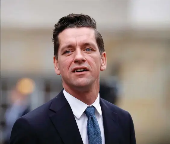 KOMISKE KAARE - PressReader