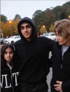 Farhad skærmes af familien - PressReader